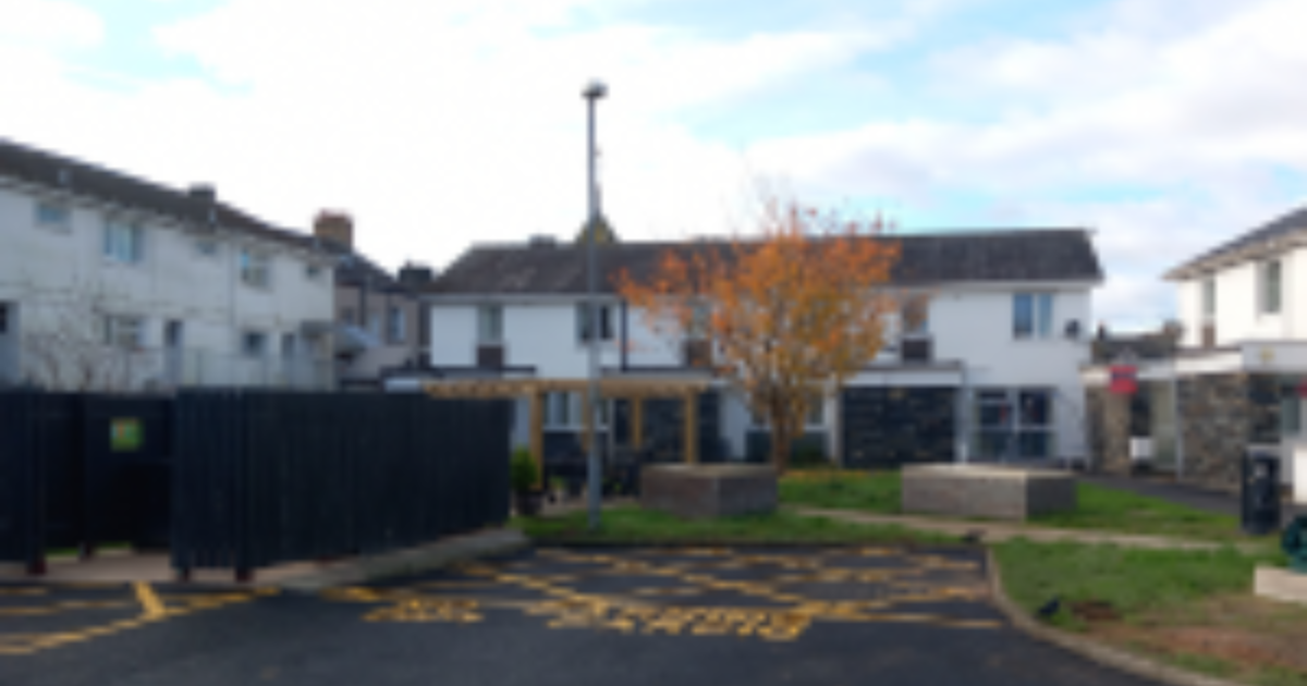 Revamp of gardens and communal areas at Machynlleth housing complex ...